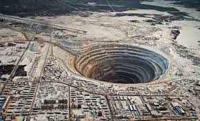 پروژه طراحي معادن روباز توسط نرم افزارsurpac vision